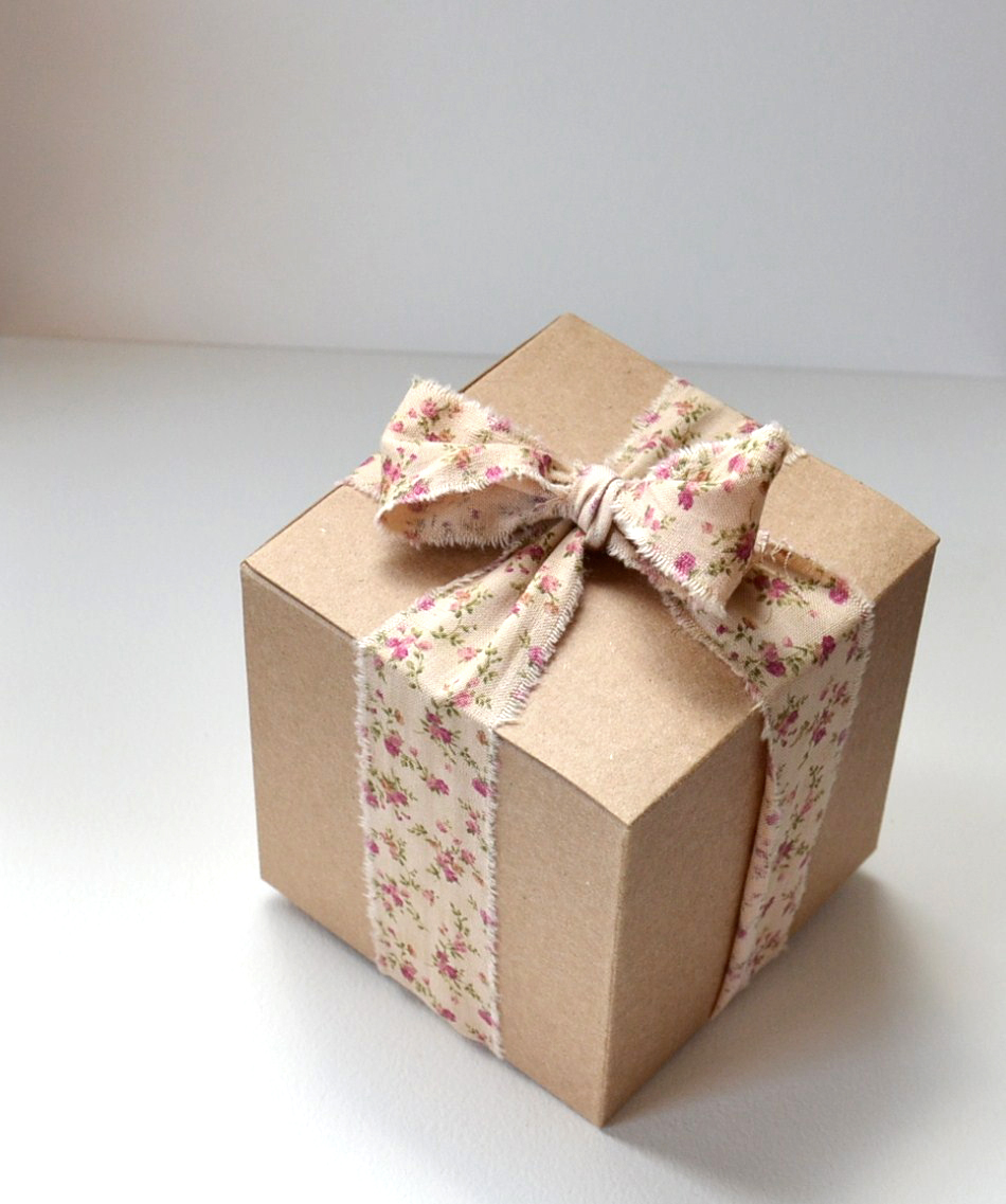 Fabric Ribbon , Vintage Floral Cotton Fabric on Luulla