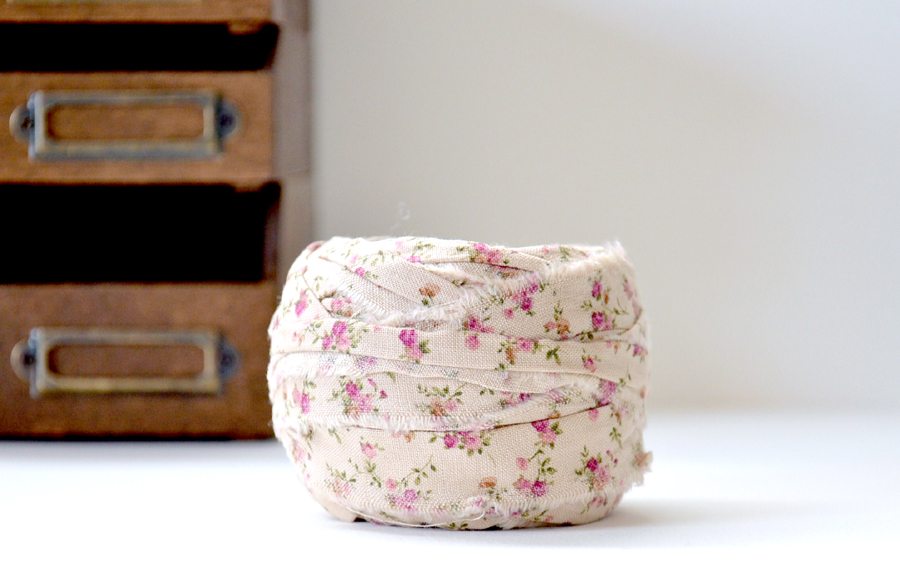 Fabric Ribbon , Vintage Floral Cotton Fabric on Luulla